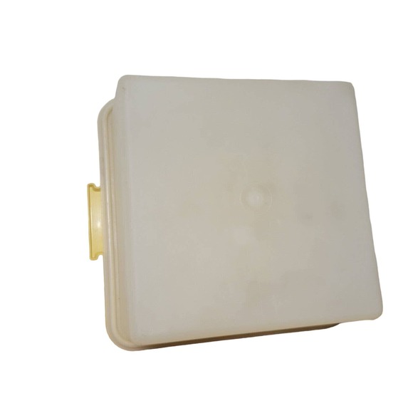 Tupperware | Kitchen | Vintage Harvest Gold Tupperware Square Cake ...